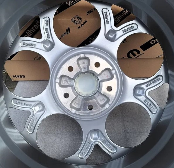 Литые диски 7,5Jx18 ET37 5x110 на Alfa Romeo 159, Alfa Romeo Brera ...