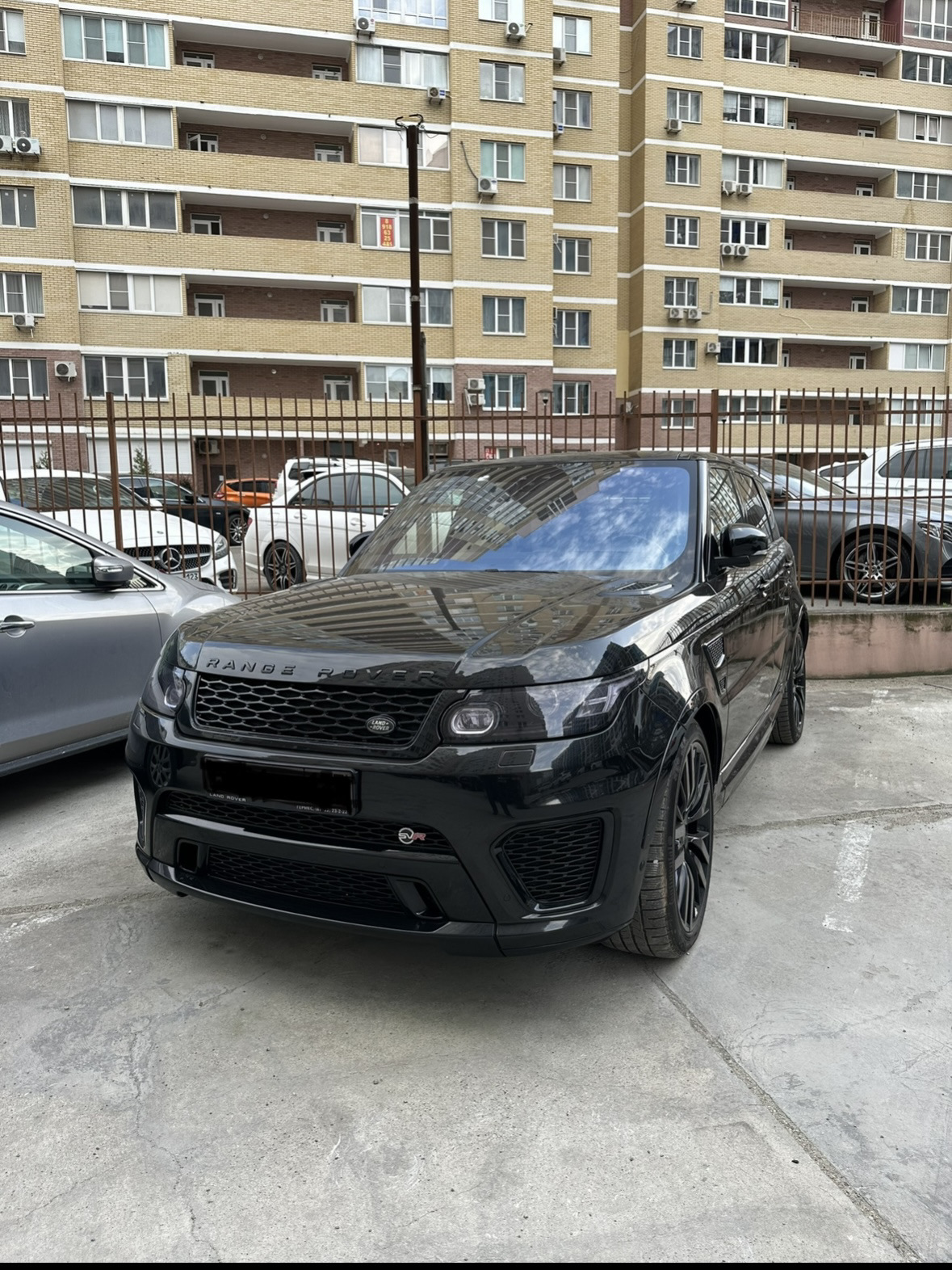 Машина продана — Land Rover Range Rover Sport (2G), 5 л, 2017 года ...