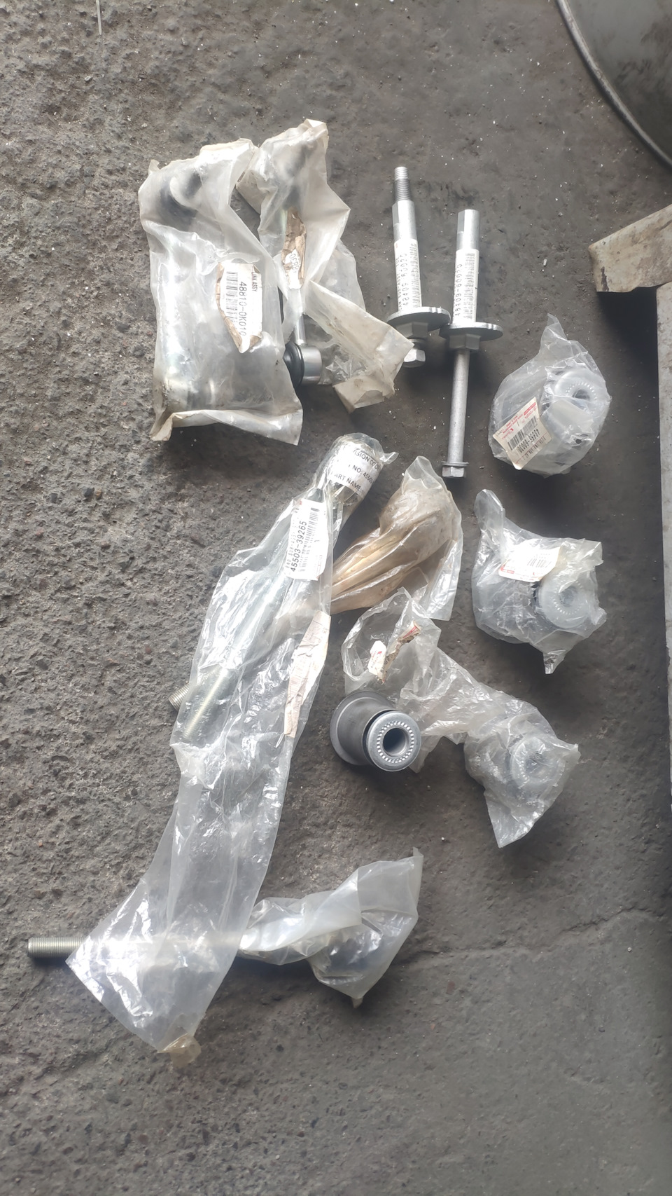 488100K010 Стойка стабилизатора TOYOTA LEXUS | Запчасти на DRIVE2