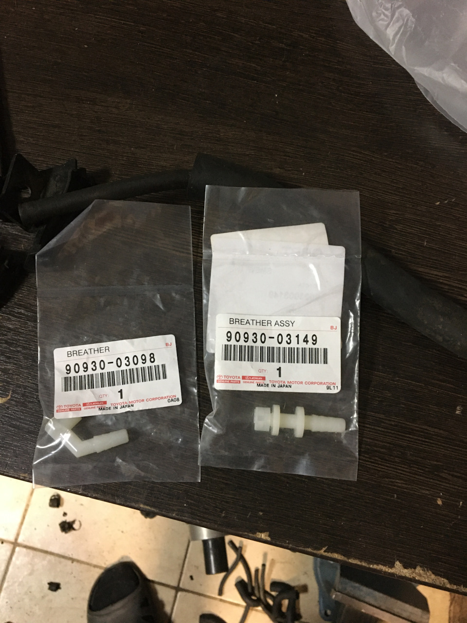 9093003098 PLUG, BREATHER TOYOTA LEXUS | Запчасти на DRIVE2