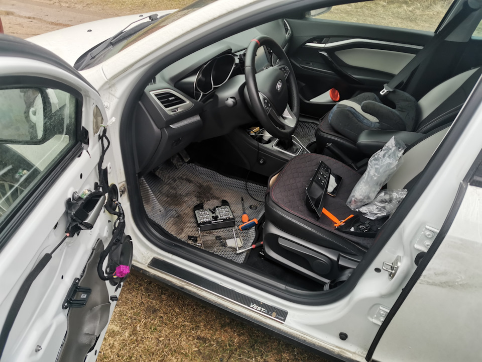 Ограничители нового образца, защита от листьев и грязи — Lada Vesta SW ...