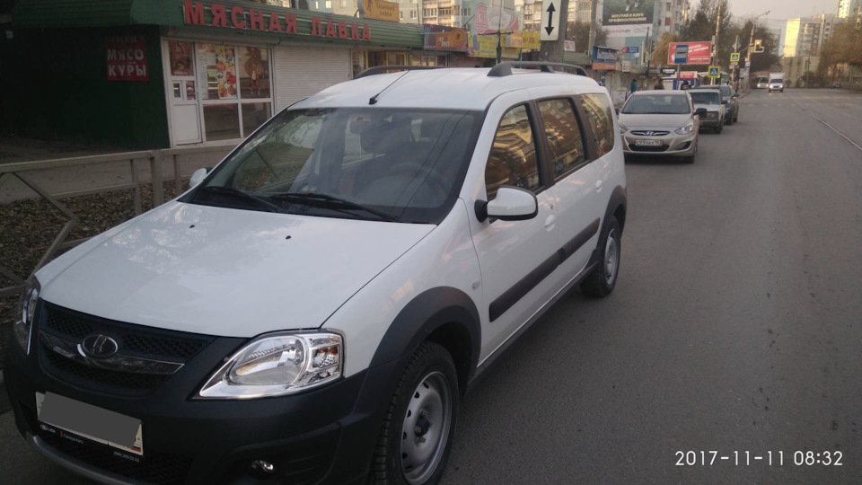 Lada Largus Cross 1.6 бензиновый 2017 | на DRIVE2