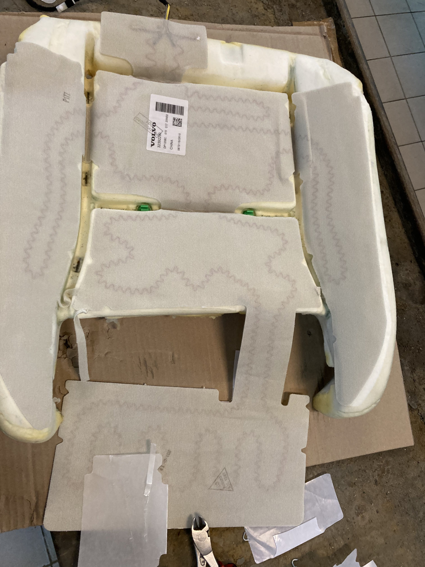 Замена обогрева водительского сиденья — Volvo XC40, 2 л, 2018 года ...