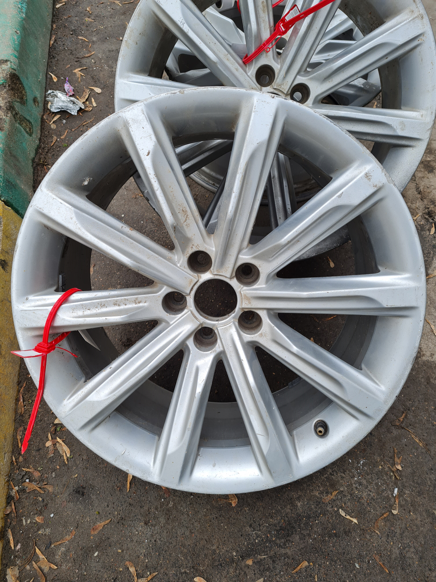 Диски 4G8601025B — Audi A6 (C7), 2 л, 2017 года | колёсные диски | DRIVE2