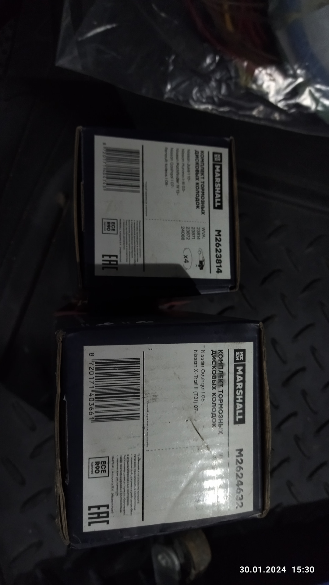 10 Замена тормозных колодок — Nissan X-Trail II (t31), 2 л, 2008 года ...