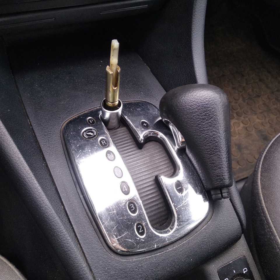 Ручка кулисы, вопрос — Audi A6 (C5), 2,4 л, 1999 года | своими руками ...