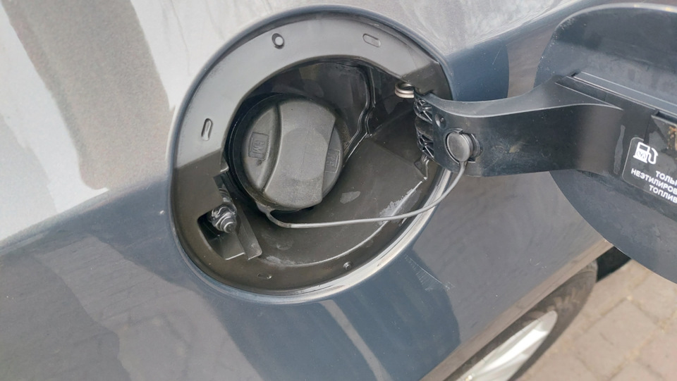 Поводок крышки бензобака — Chevrolet Cruze (1G), 1,6 л, 2013 года ...