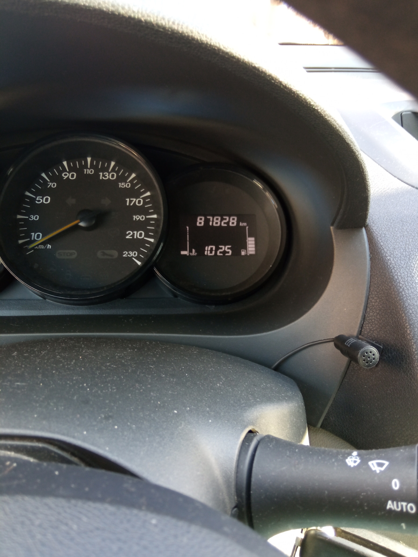 Задние тормозные диски, колодки. — Renault Fluence, 1,6 л, 2011 года ...