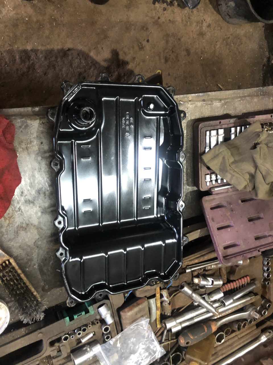 Масло в коробке — Volkswagen Touareg (1G), 3 л, 2008 года | плановое ТО ...