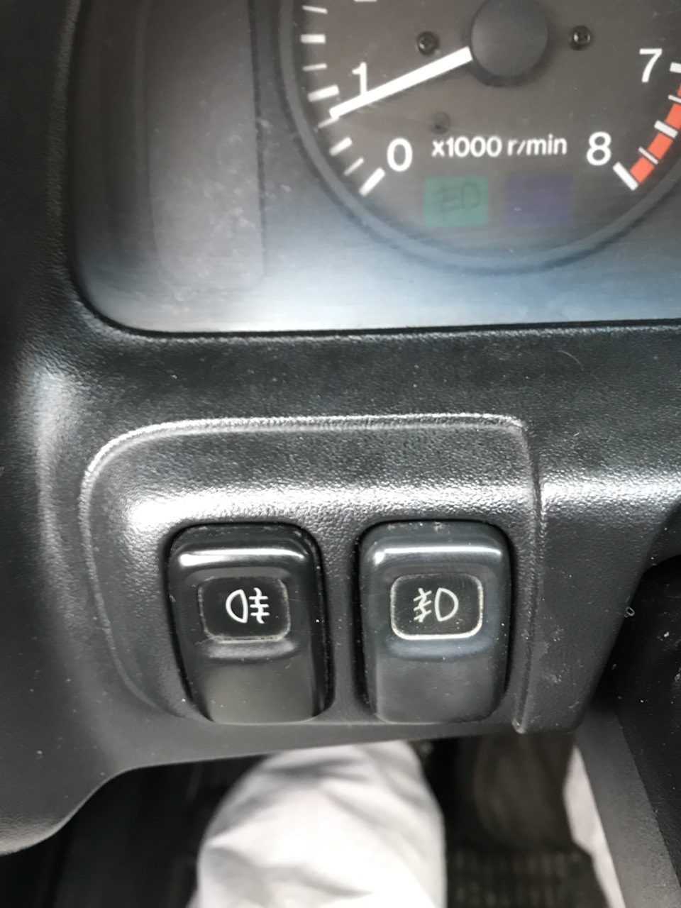 Противотуманки — Mazda Lantis, 1,5 л, 1995 года | запчасти | DRIVE2