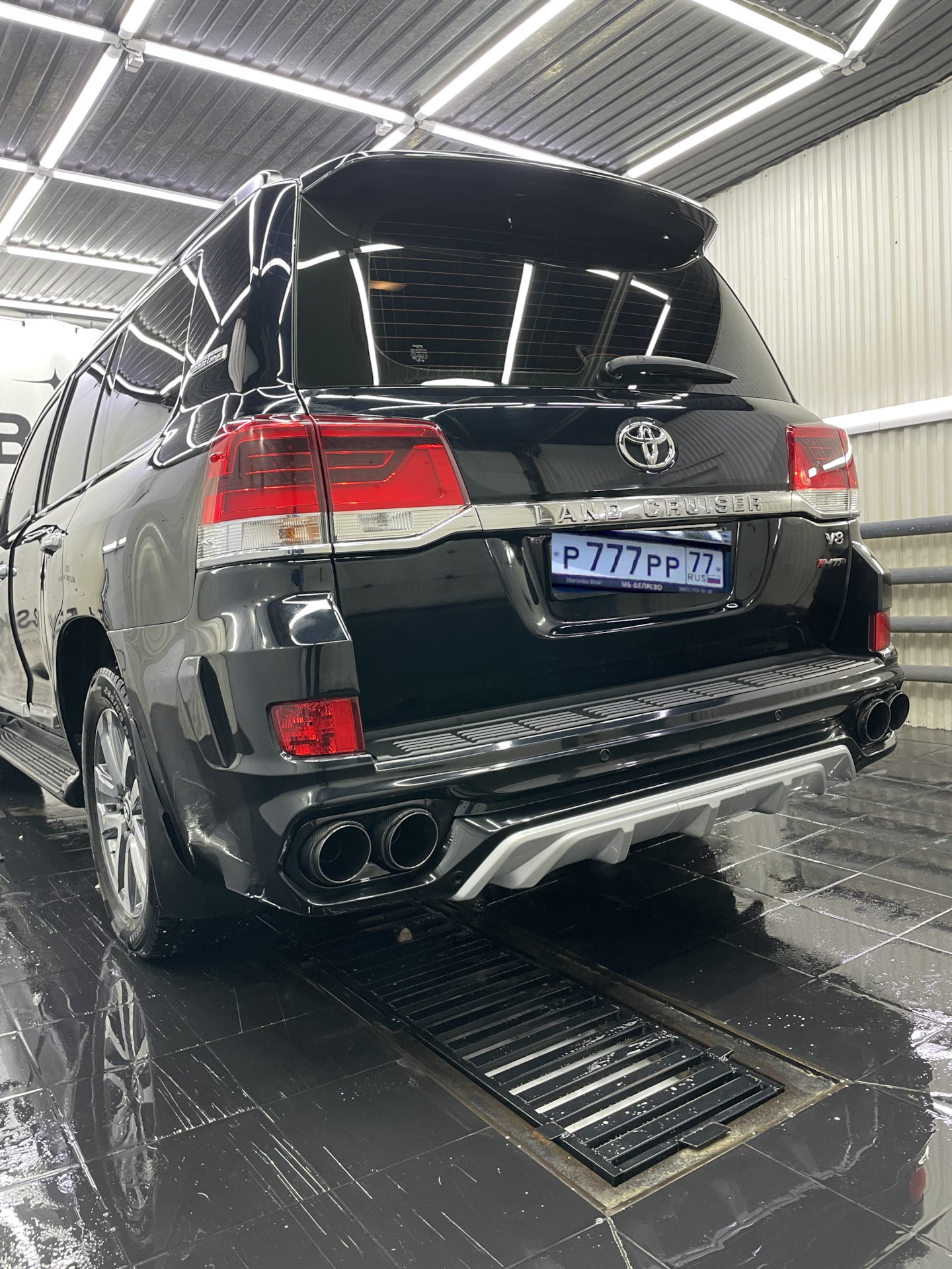 Замена бампера + выхлоп — Toyota Land Cruiser 200, 4,5 л, 2019 года | стайлинг | DRIVE2