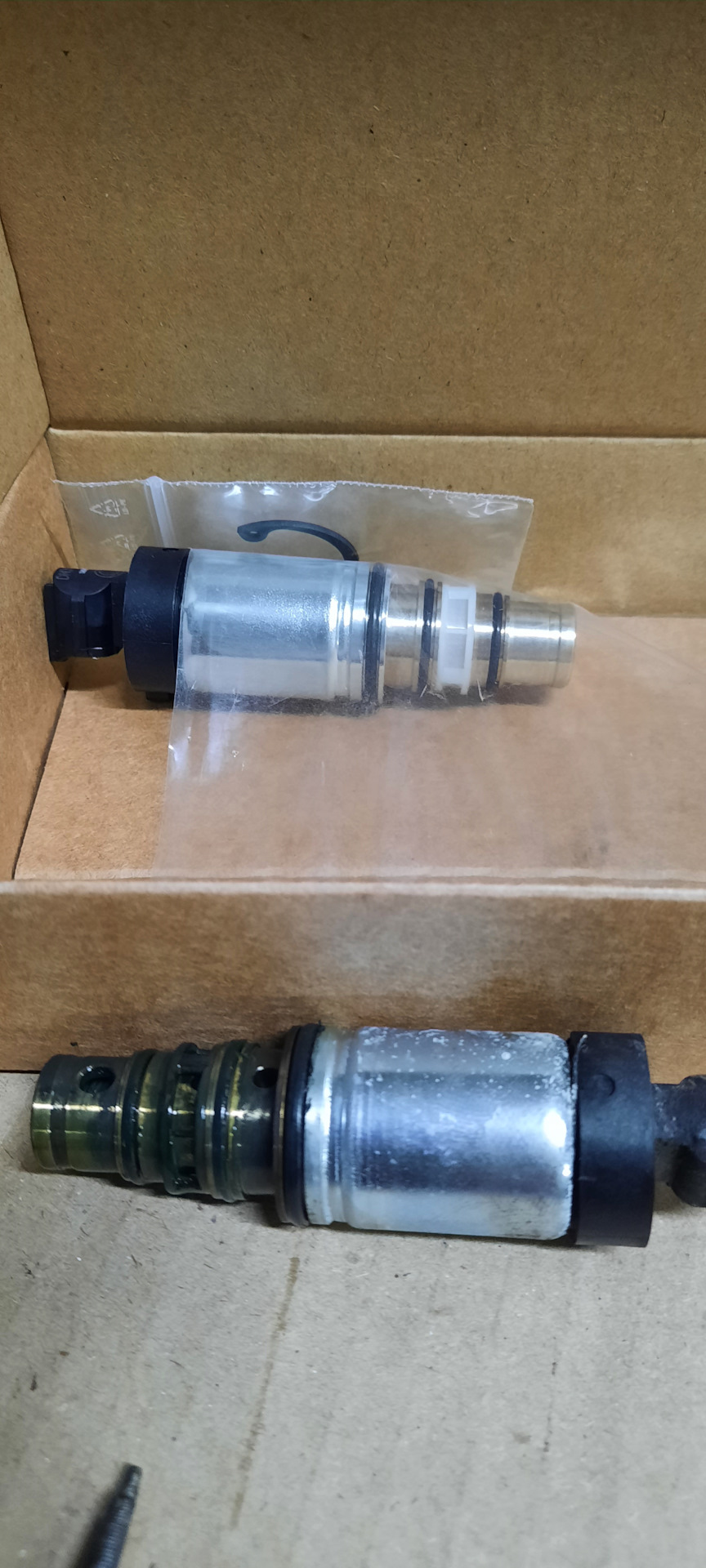 Замена клапана компрессора кондиционера — Jaguar XF (1G), 2 л, 2014 ...