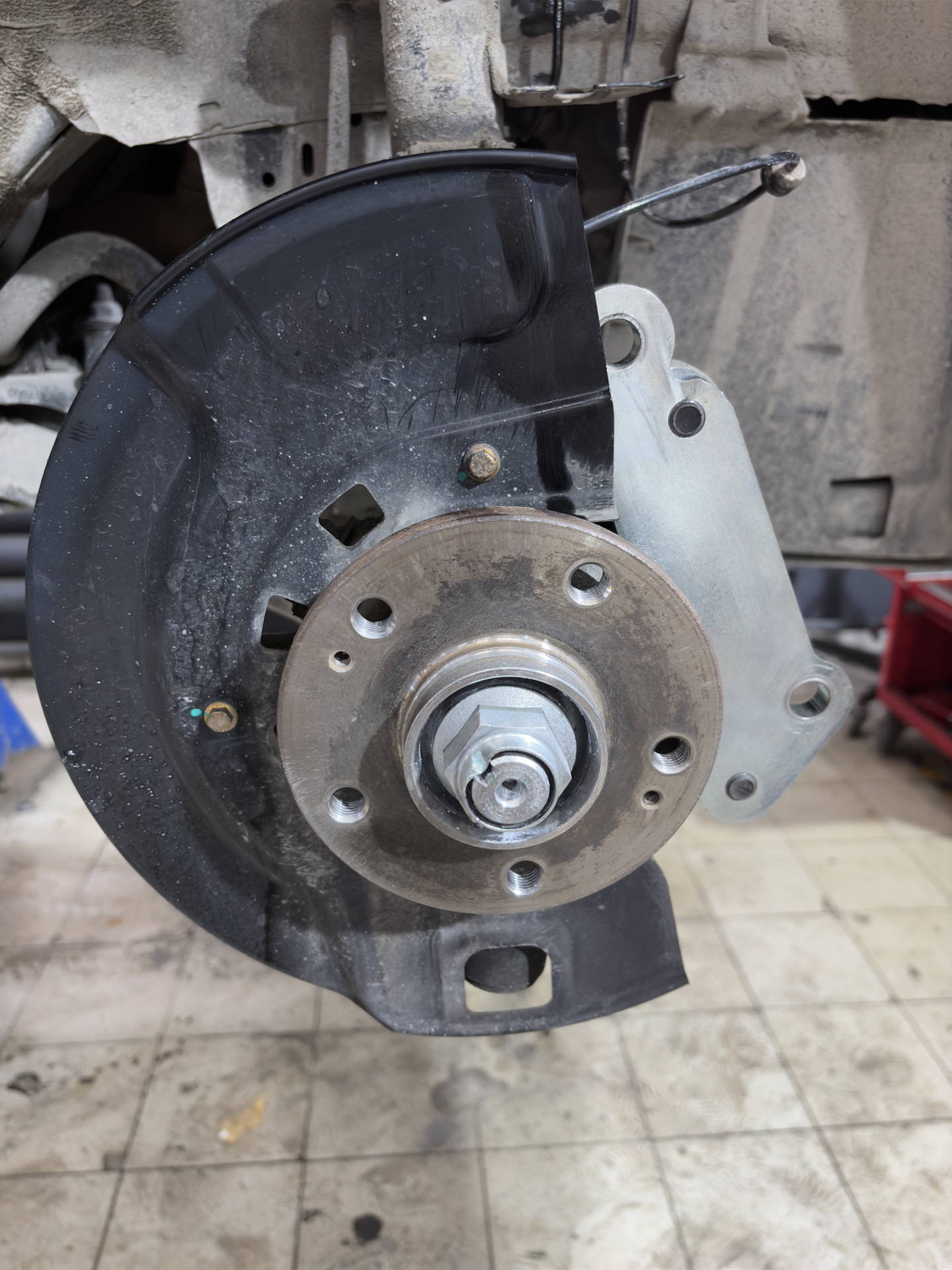 Увеличенная тормозная система перед — Chery Tiggo 8 Pro, 1,6 л, 2023 ...