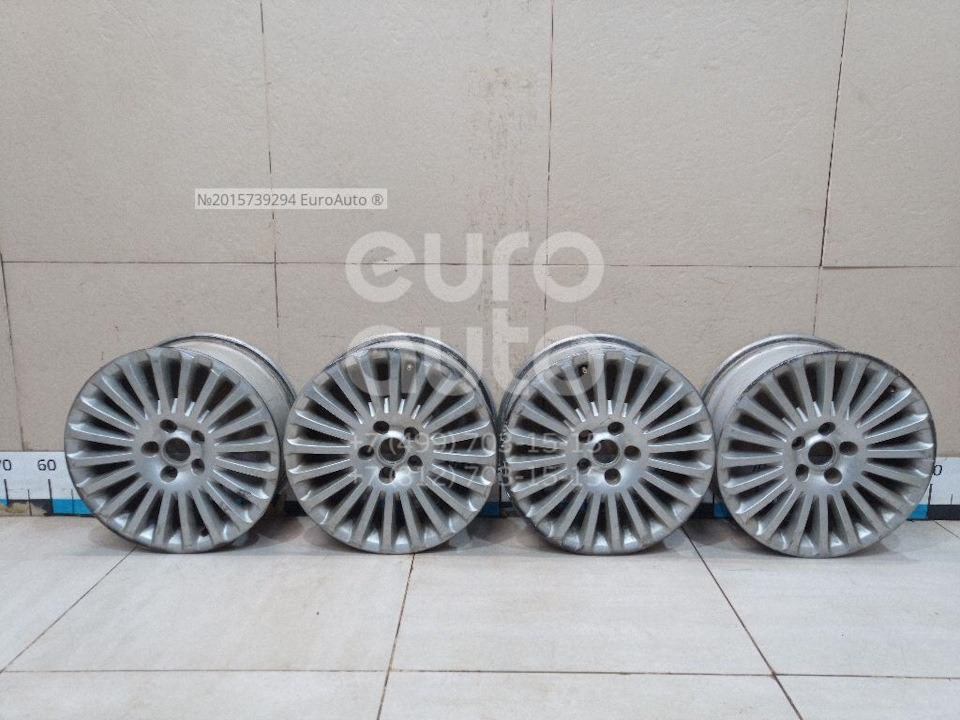 1440718 Диск колесный литой с гайками и колпаком R16 / C-Max, Focus-II ...