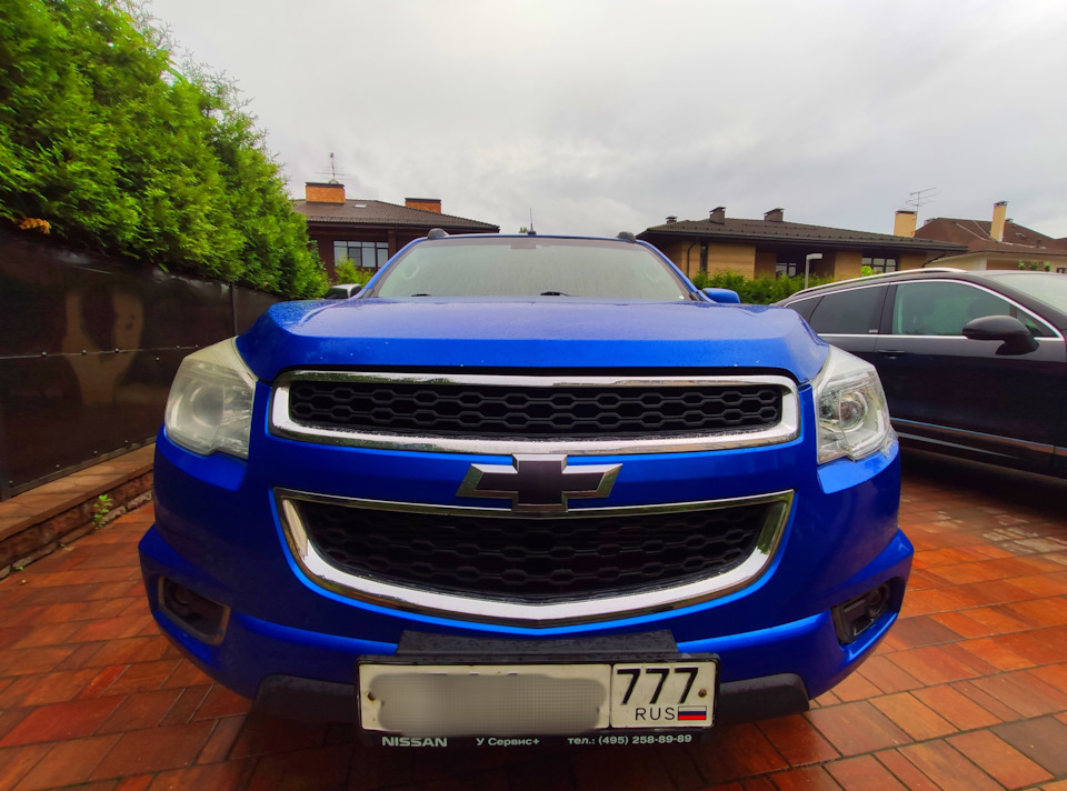 107. Эмблема Chevrolet — Chevrolet TrailBlazer (2G), 2,8 л, 2014 года ...