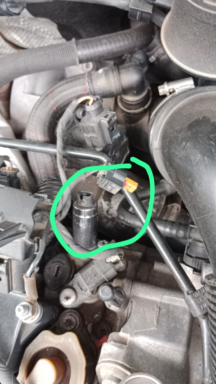 Электромагнитный клапан — Skoda Octavia A7 Mk3, 1,8 л, 2014 года ...