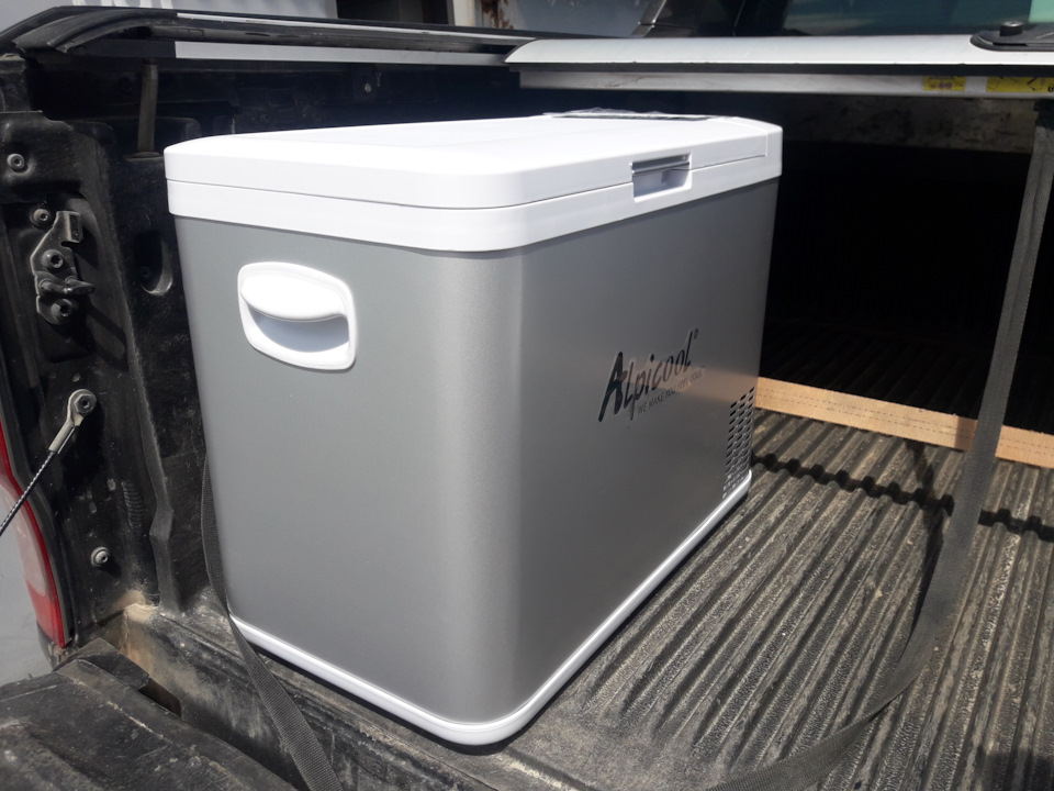 Холодильник — Ford Ranger (3G), 3,2 л, 2013 года | аксессуары | DRIVE2