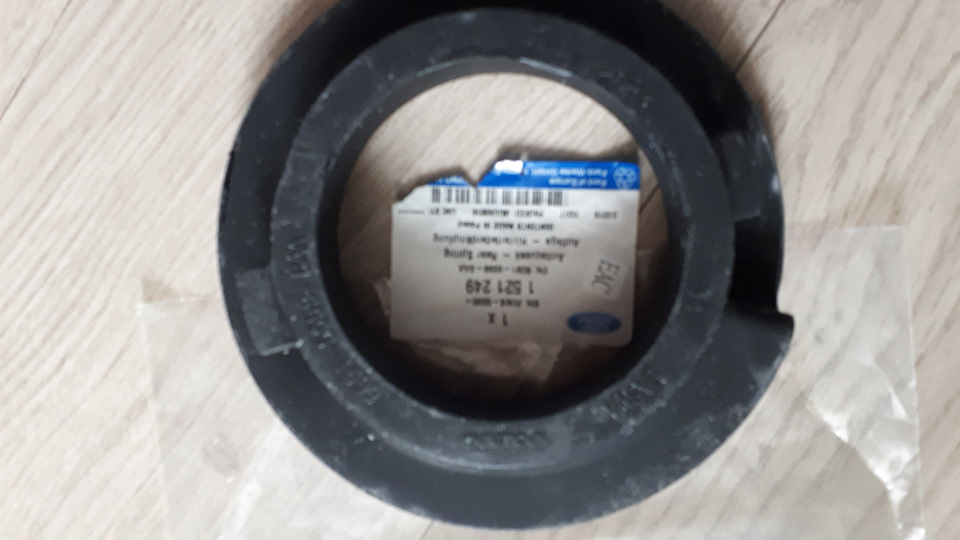 1521249 Уплотнитель пружины задней подвески-верхний / S-Max, Mondeo-IV ...