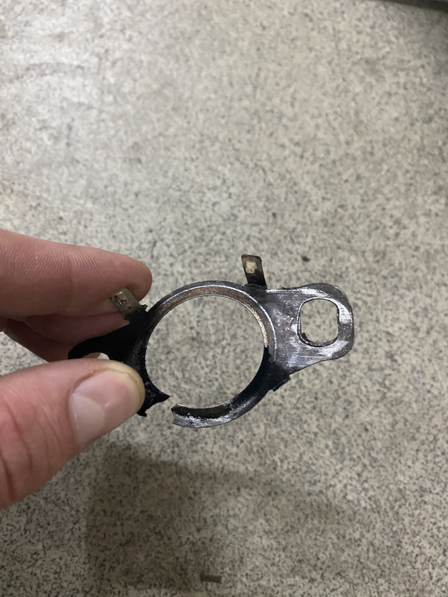 Трубка ЕГР. Замена. — Renault Megane II, 1,5 л, 2007 года | поломка ...