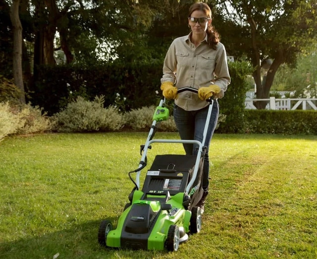Газонокосилка аккумуляторная Greenworks, самоходная, бесщеточная. — DRIVE2