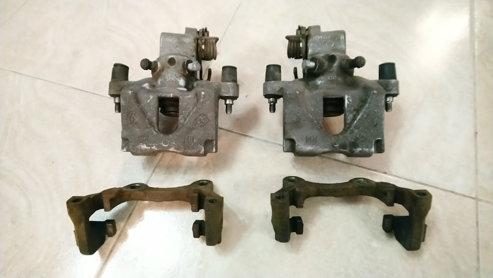 440018655R Суппорт тормозной задн прав RENAULT | Запчасти на DRIVE2