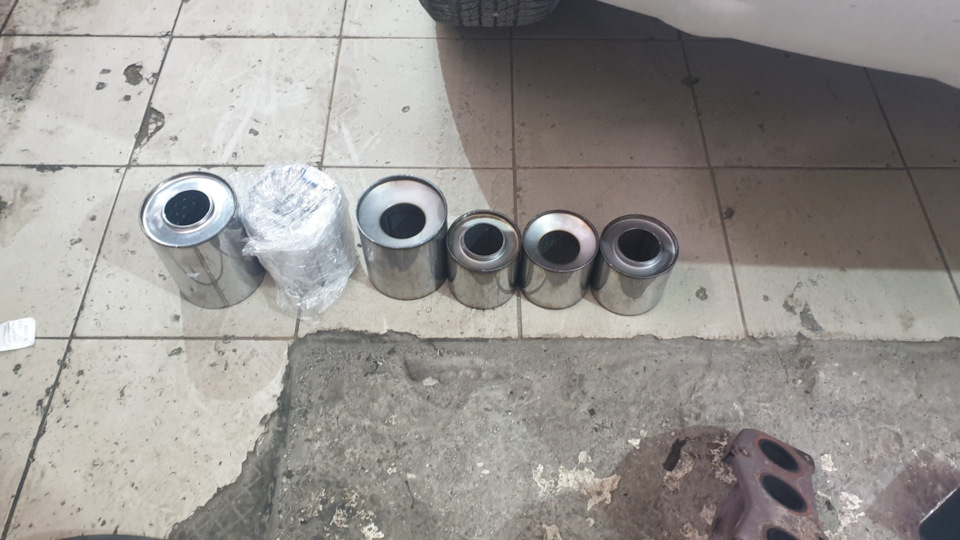 Пламегаситель — Toyota RAV4 (III), 2 л, 2006 года | запчасти | DRIVE2