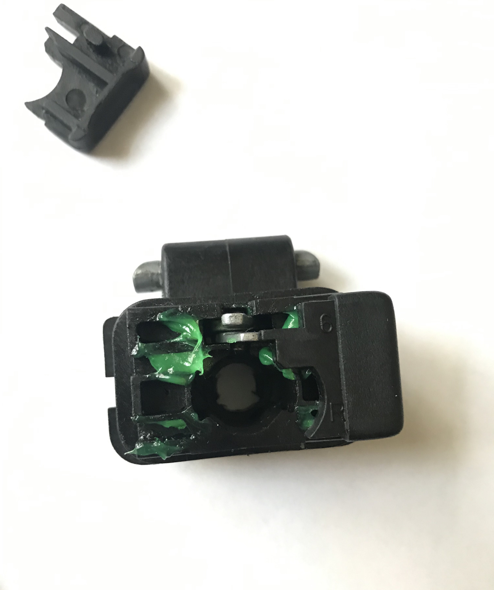 Профилактика и настройка замка бардачка. — Volkswagen Golf Mk2, 1,9 л ...