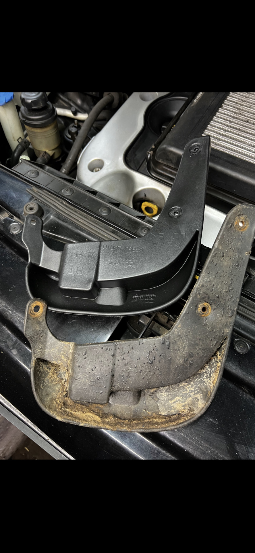 Замена брызговика — Hyundai Santa Fe (2G), 2,2 л, 2008 года | просто ...