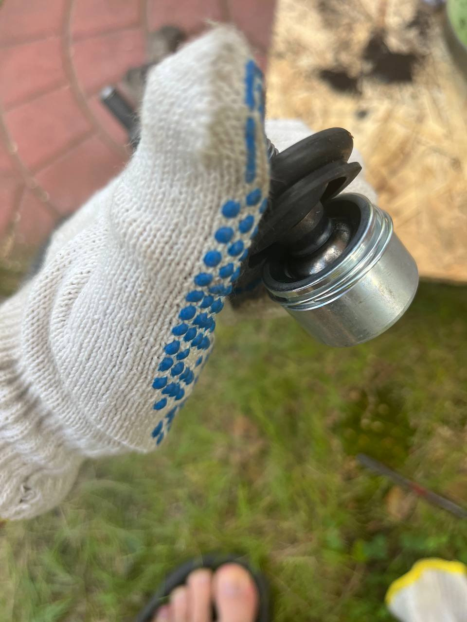 Замена задних стоек амортизаторов и опорного подшипника Шевроле Эпика ...