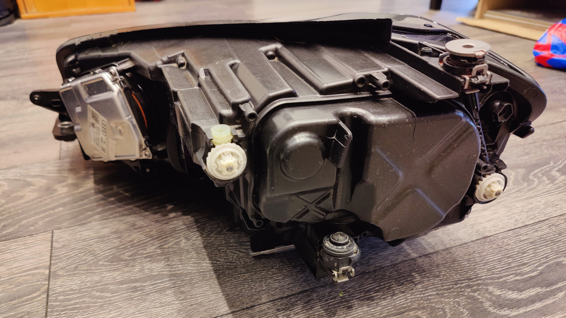 Замена моторчика AFS и снятие диодного модуля ближнего света на Full ...