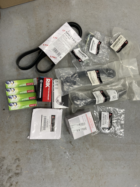 MN184101 БОЛТ ЗАДНИЙ РАЗВАЛЬНЫЙ+ ШАЙБА ASX (10-…), LANCER (07 ...