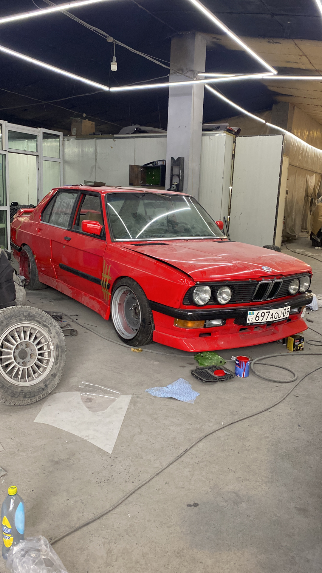Widebody e28 часть 2 — BMW 5 series (E28), 2 л, 1982 года | стайлинг ...