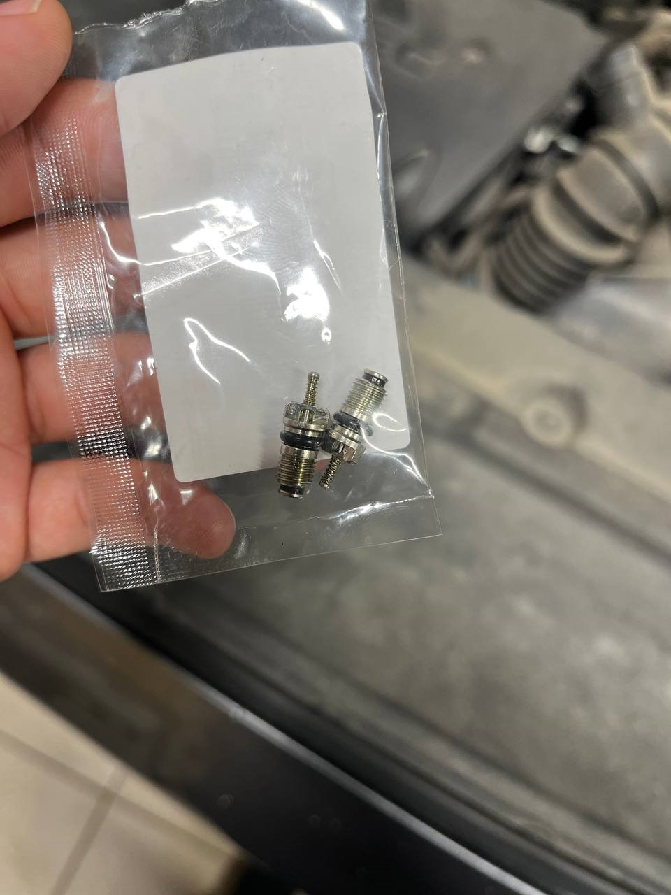 Кондиционер, замена золотников — Mitsubishi ASX, 1,8 л, 2012 года ...