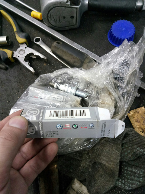 101000033AG Свеча зажигания VAG | Запчасти на DRIVE2