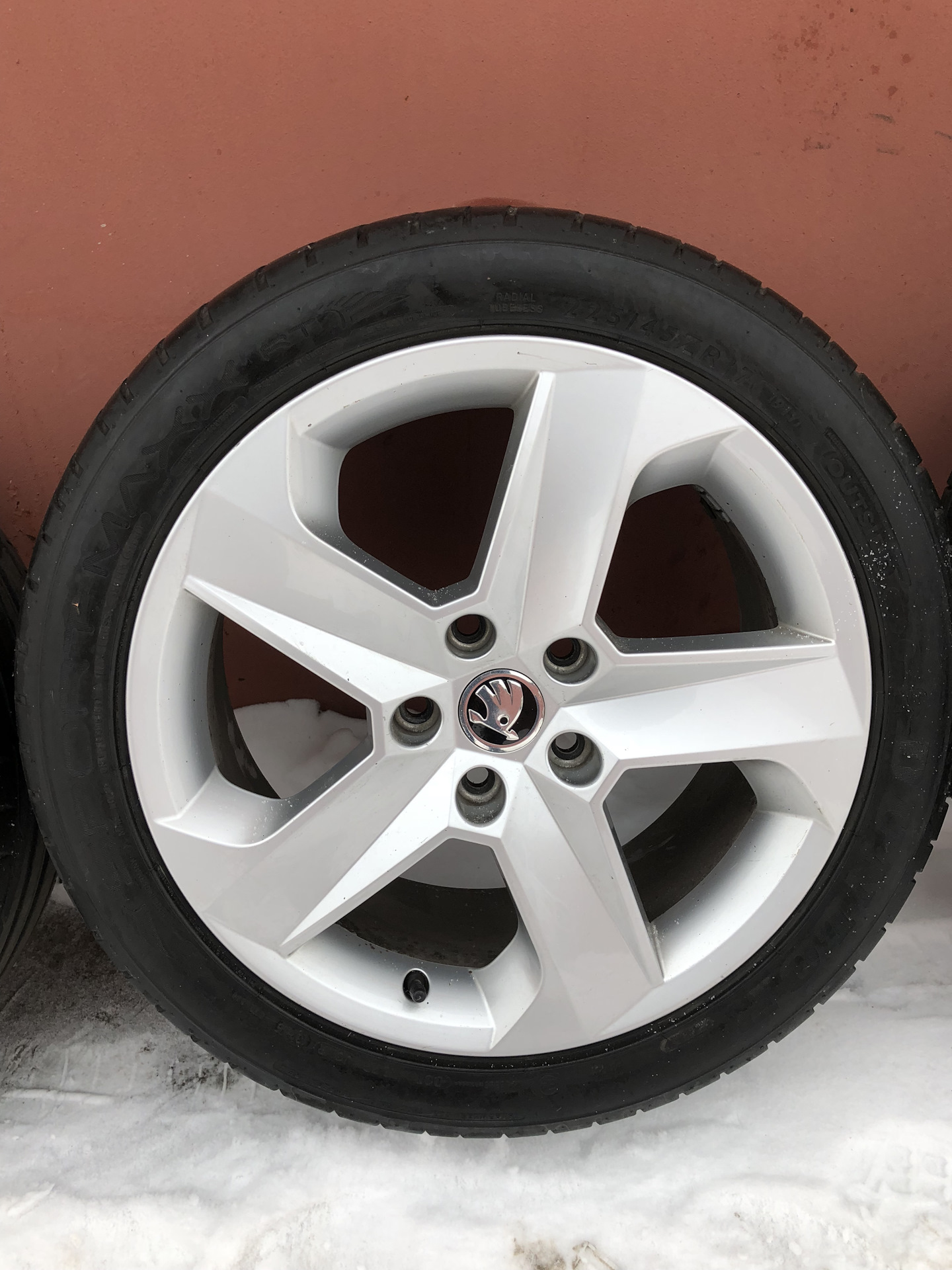 Skoda Octavia Dorado R17 Dunlop Sport Maxx Rt 225 — Skoda Octavia A7
