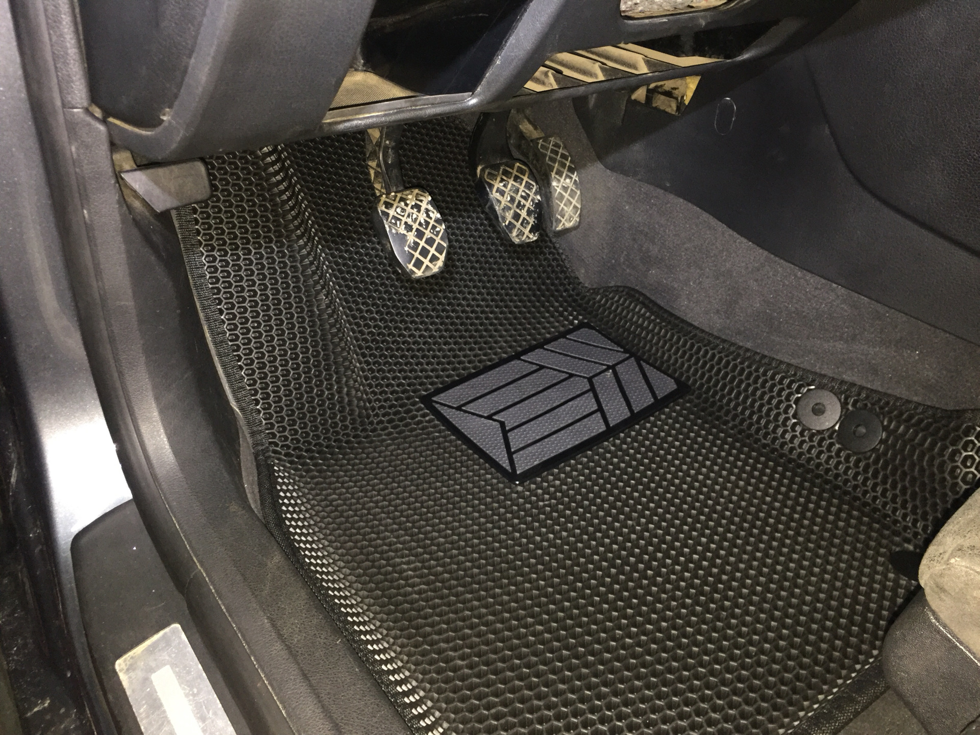 Ковры в салон и багажник на Audi . Защита 80 lvl — Audi A4 (B7), 1,8 л ...