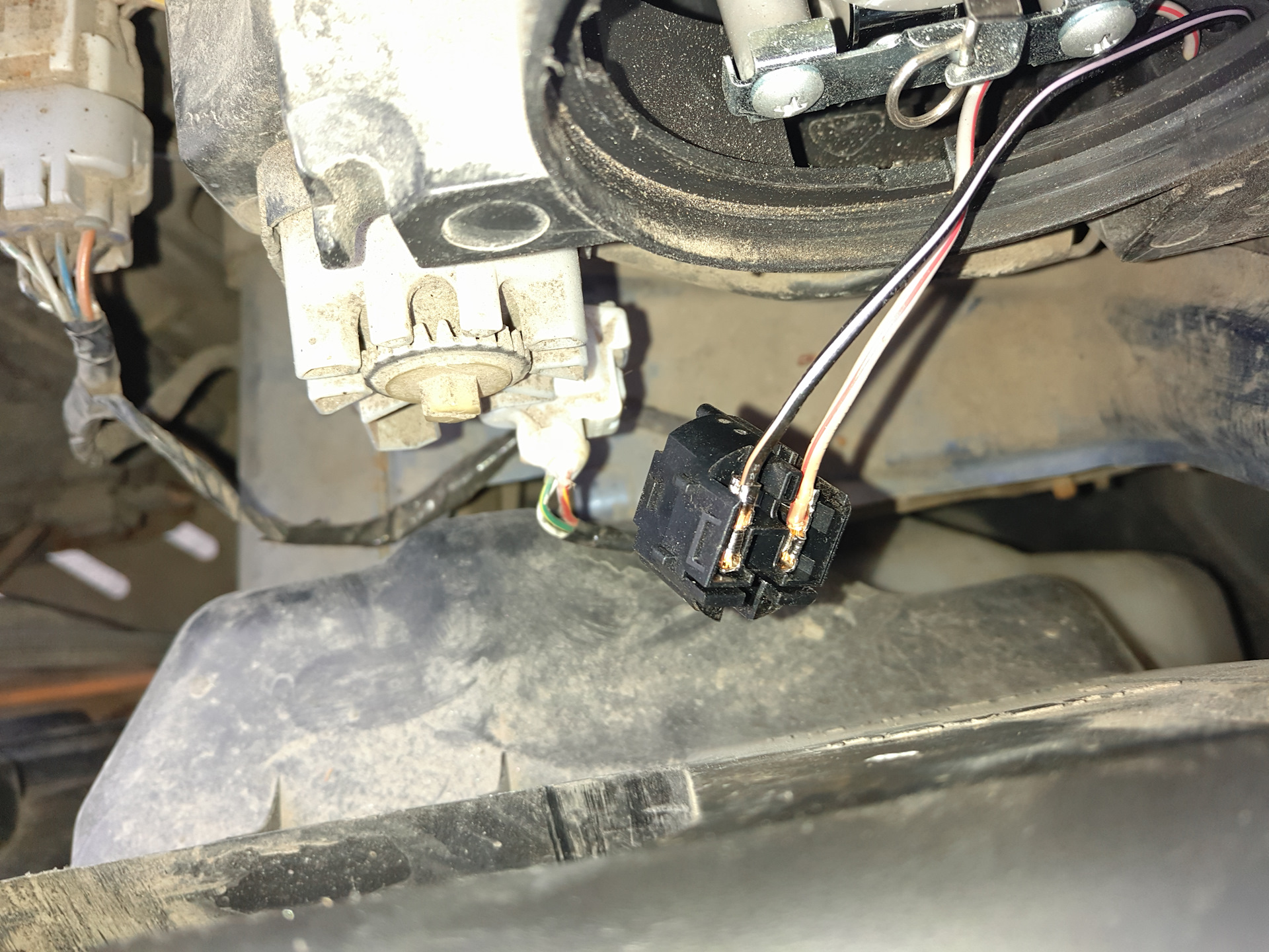Разъемы на лампы H7 от VAG — Subaru Forester (SH), 2 л, 2010 года ...