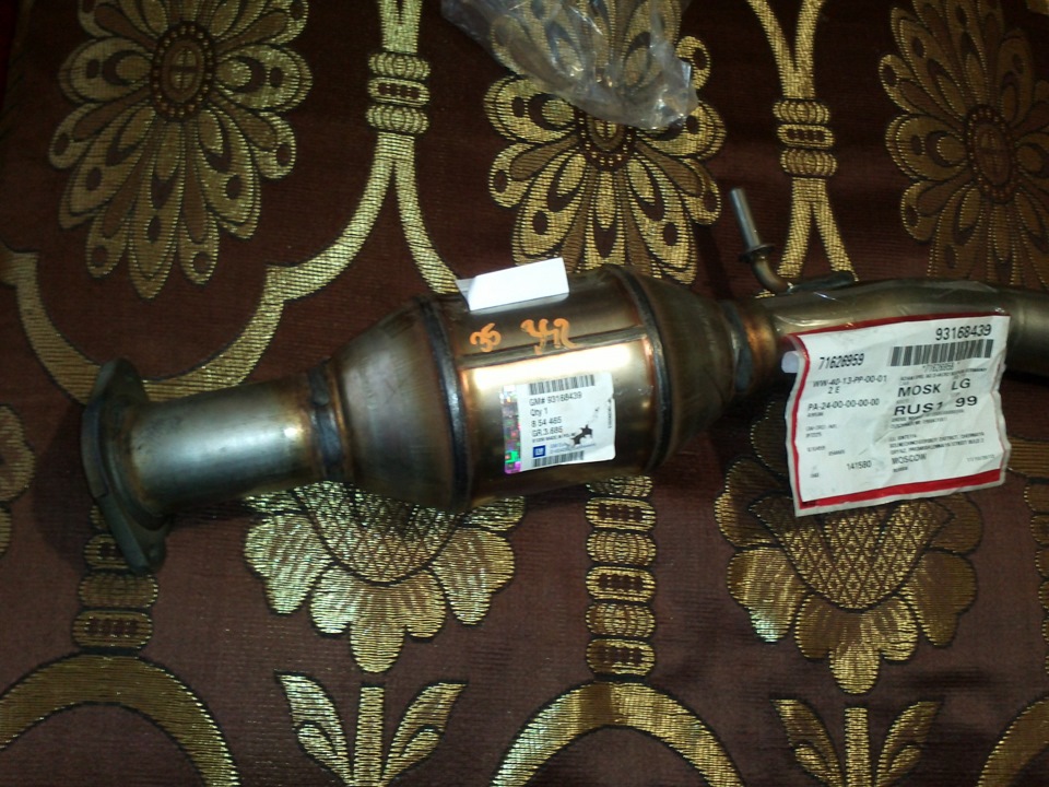 Продается резонатор оригинал для OPEL Astra J — Lada Приора хэтчбек, 1 ...