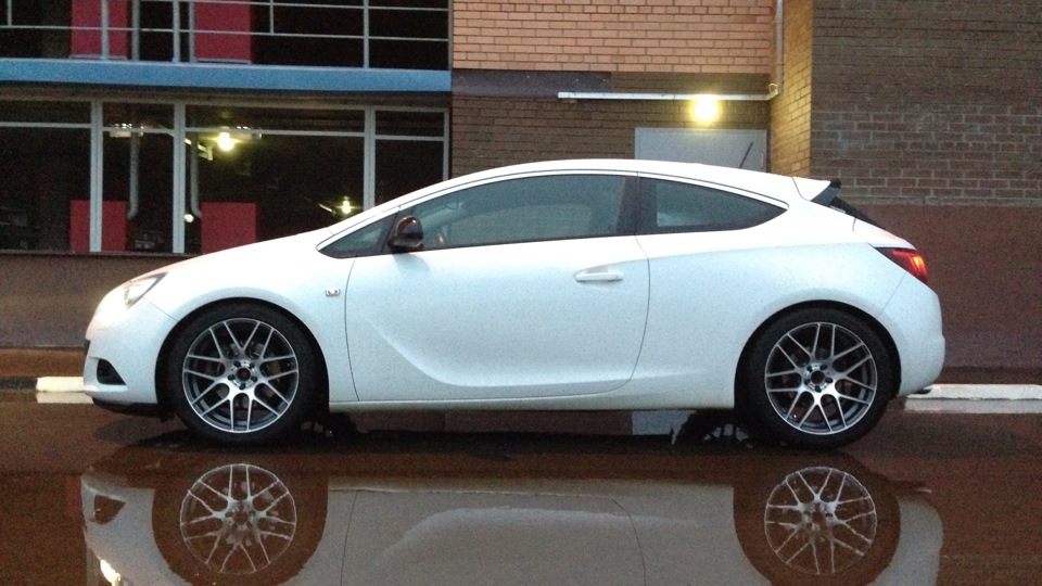 Opel Astra J GTC 1.4 бензиновый 2012 | Custom на DRIVE2