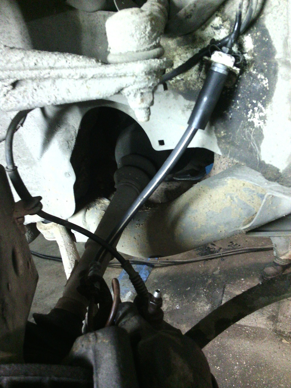 тормозные шланги — Audi A6 (C4), 2,6 л, 1996 года | визит на сервис ...