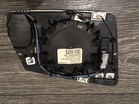 A2128102221 Элемент зеркальный зеркала бокового Mercedes | Запчасти на ...