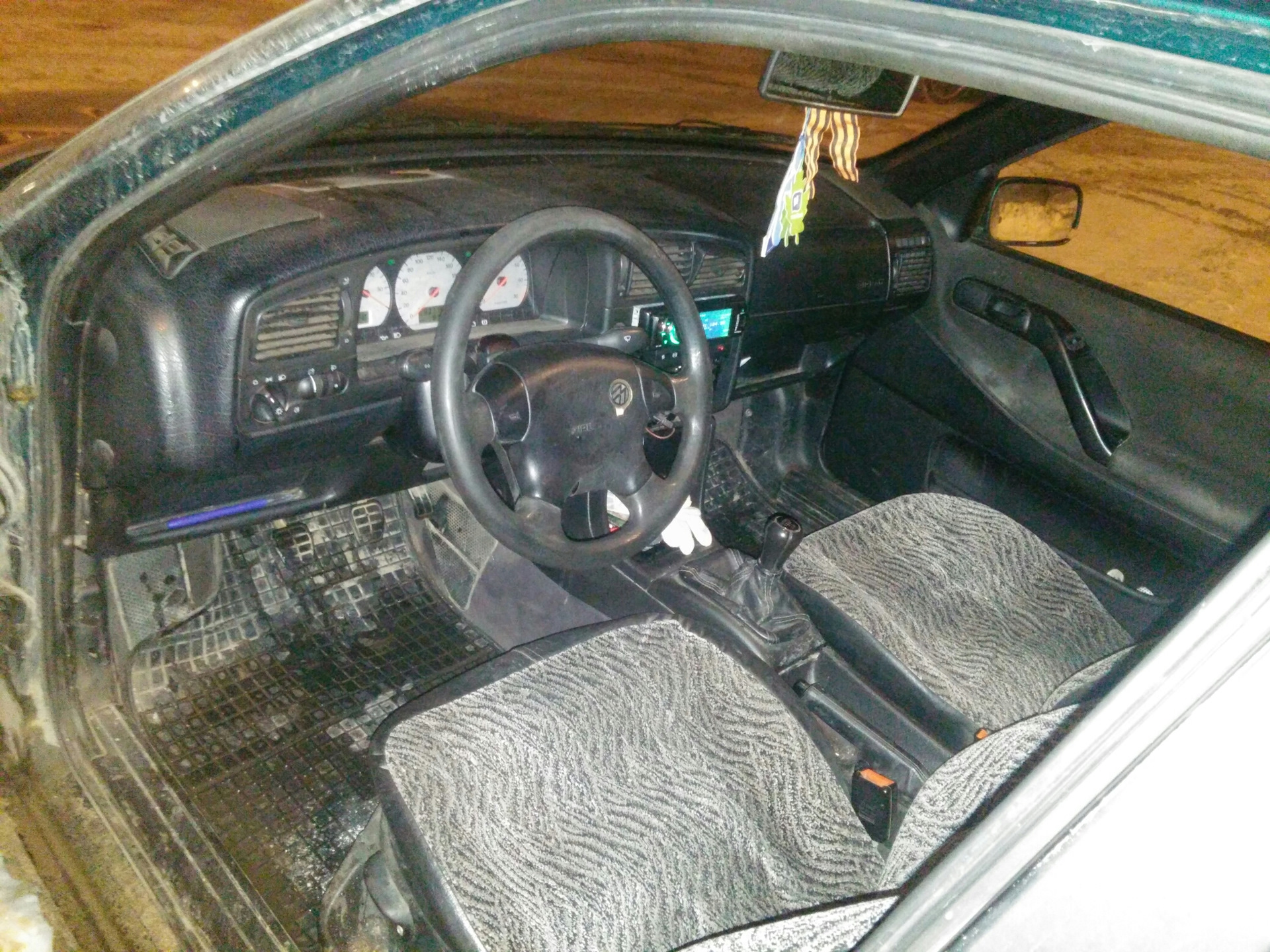 Покупка — Volkswagen Passat Variant B4 1 6 л 1996 года покупка