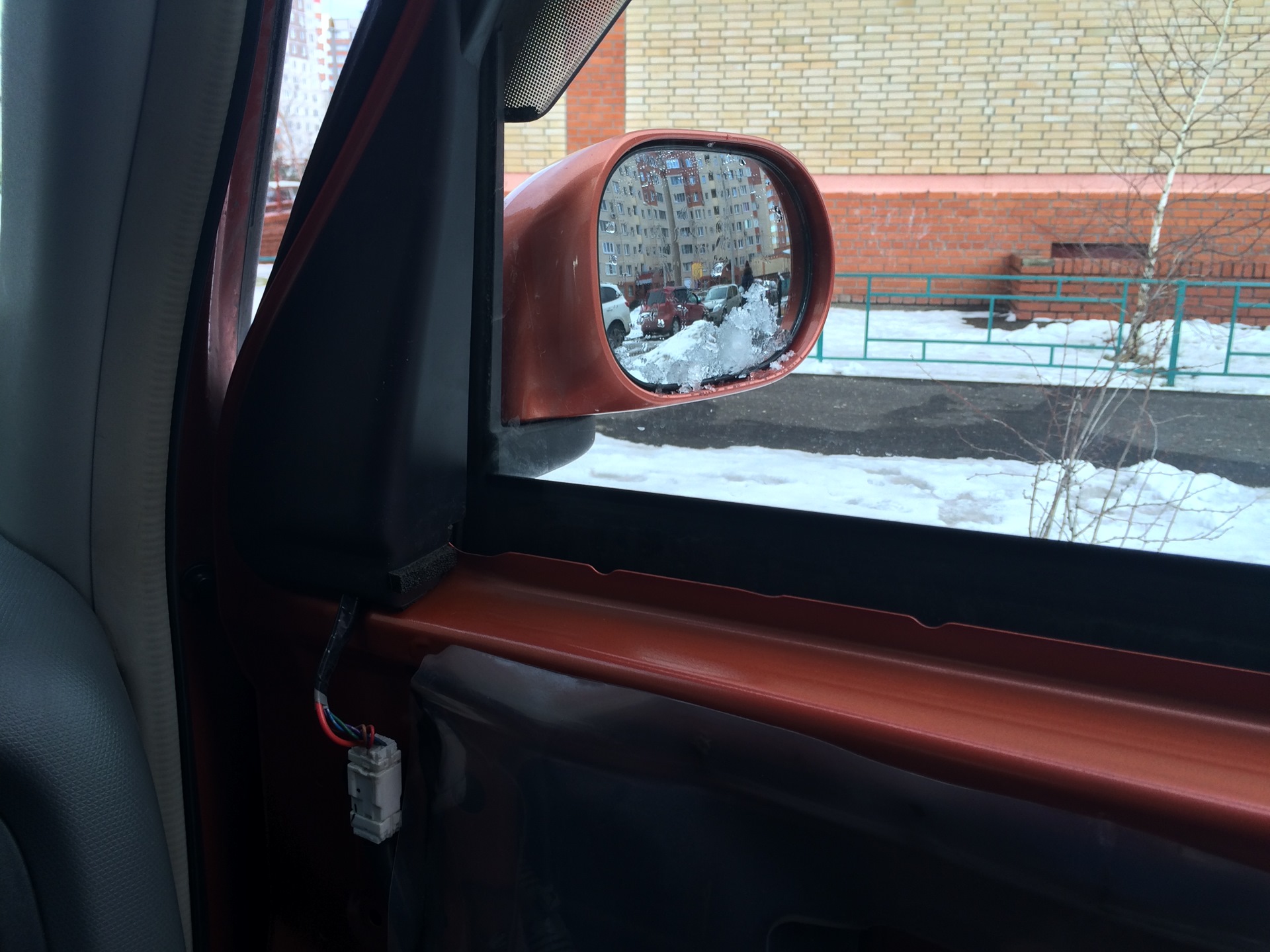 Обогрев зеркал заднего вида — 2 — Nissan Cube II, 1,4 л, 2004 года ...