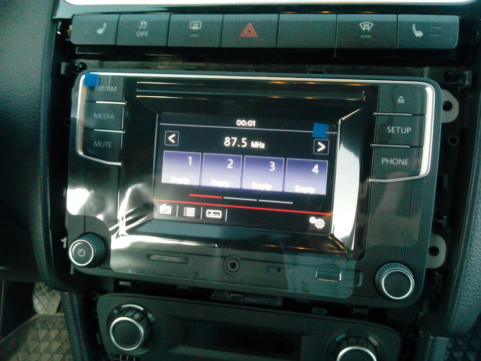 PR-9WT Mirrorlink в движении на оригинальной RCD330G Harman ...