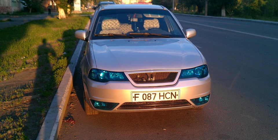 Синие фары — Daewoo Nexia (N150), 1,5 л, 2011 года | тюнинг | DRIVE2