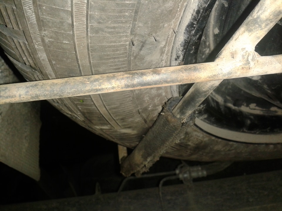 Крепление запаски. — Lada Ларгус, 1,6 л, 2013 года | шины | DRIVE2