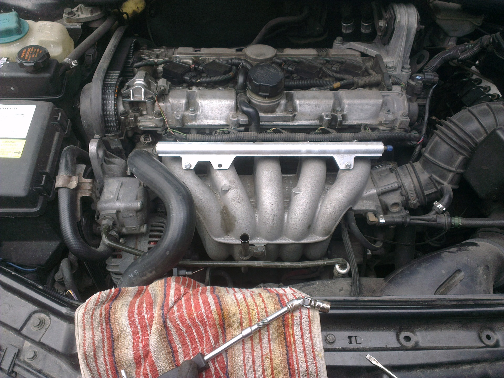 Маслоостделитель на месте! — Volvo S60 (1G), 2,4 л, 2003 года | своими ...