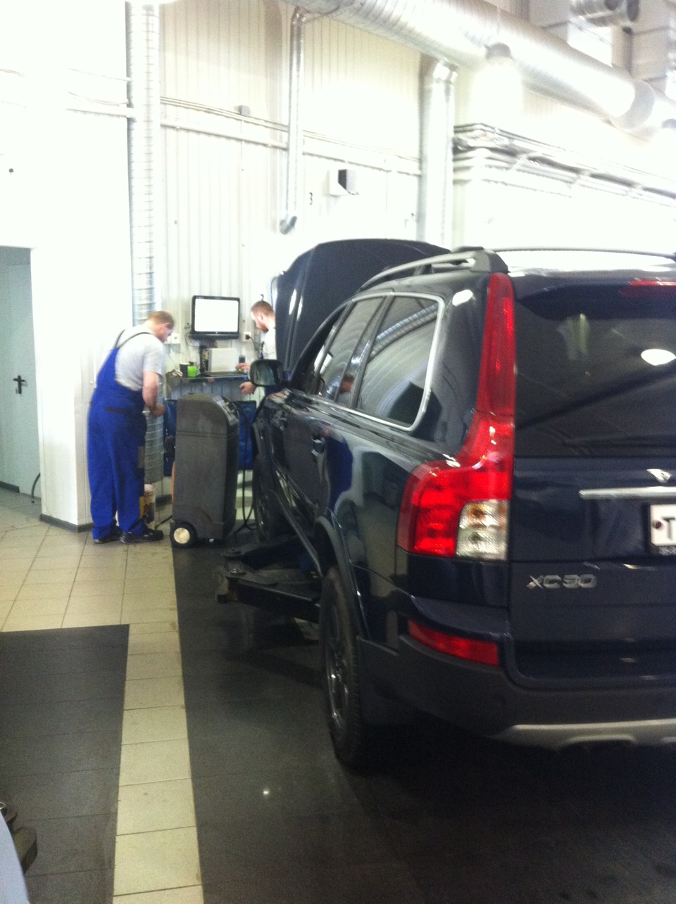 Замена масла в АКПП — Volvo XC90 (1G), 2,4 л, 2011 года | визит на ...