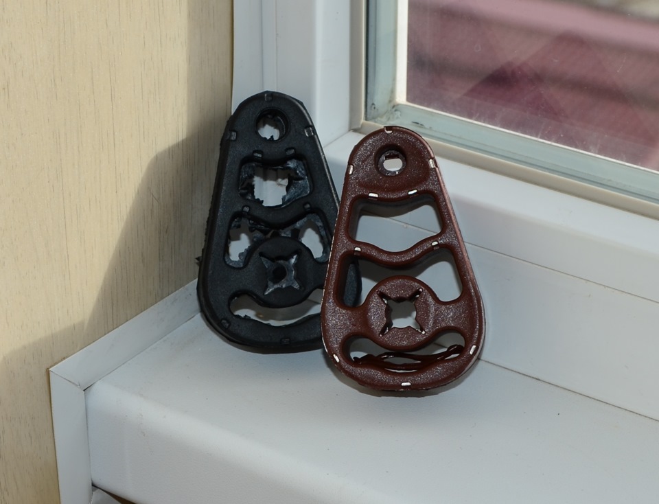 Шарниры (подушки) глушителя — BMW X5 (E70), 3 л, 2007 года | запчасти ...