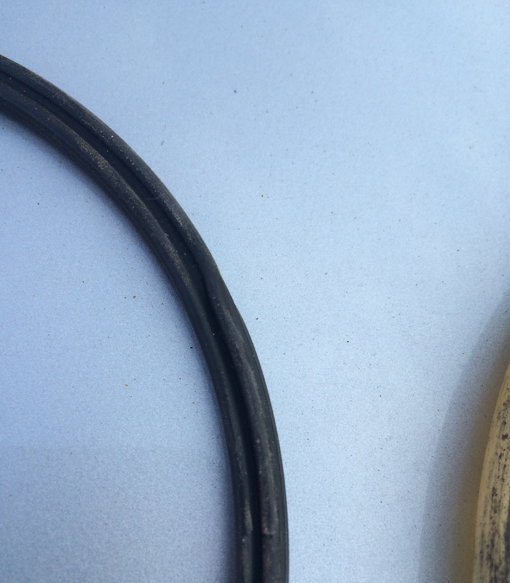 Прокладка и адаптер бензонасоса — BMW 5 series (E60), 2,5 л, 2005 года ...